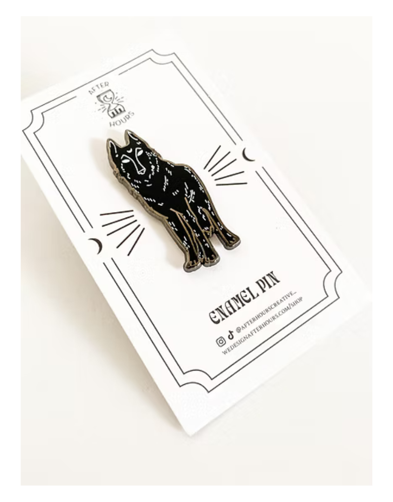 Wolf Enamel Pin – The Rock Store